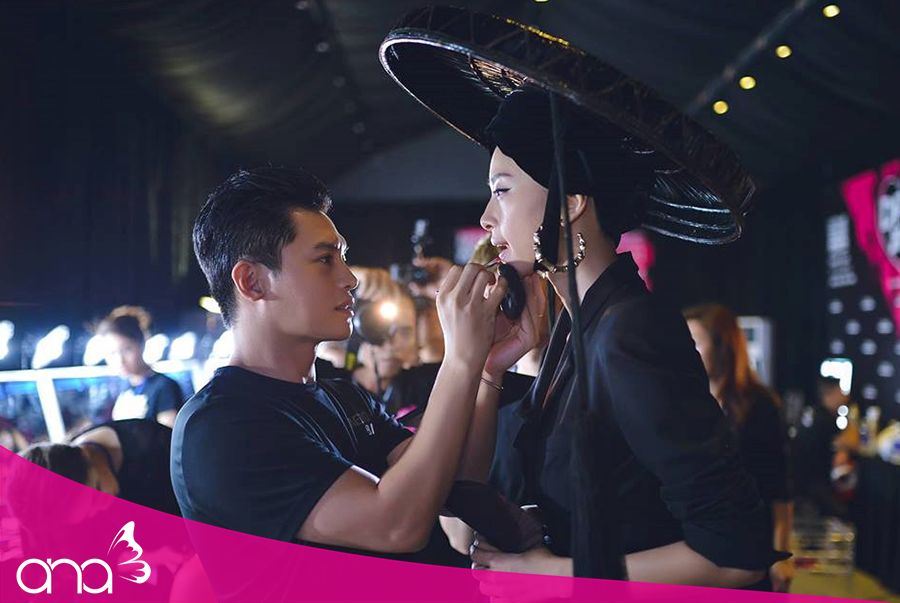 Con Trai Học Nghề Make Up Có Được Không?